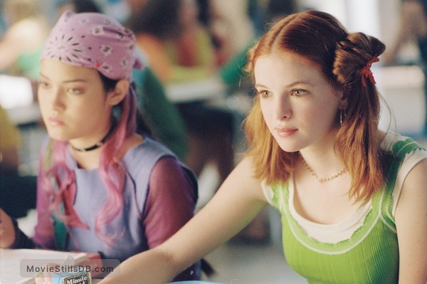 Sky High - Publicity still of Danielle Panabaker & Kelly Vitz