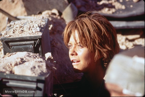 Courage Under Fire - Publicity still of Meg Ryan