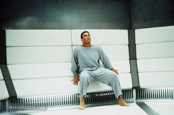 Replicant - Publicity still of Jean-Claude Van Damme