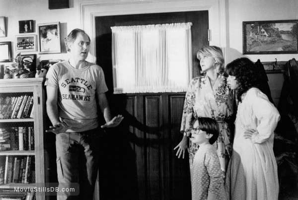 Harry and the Hendersons - Publicity still of Joshua Rudoy & Milinda Dillon