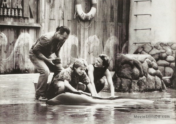 August Schellenberg Free Willy