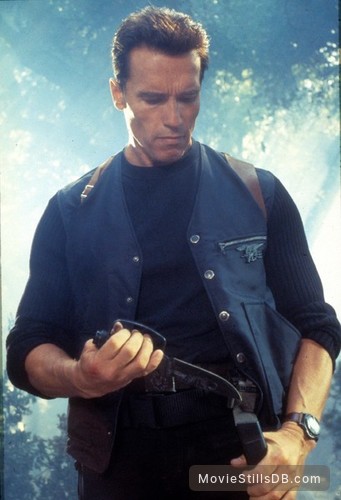 Eraser - Publicity still of Arnold Schwarzenegger