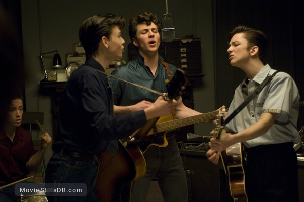 Thomas Brodie Sangster Nowhere Boy