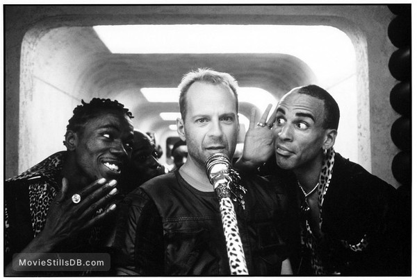 The Fifth Element - Publicity still of Carlton Chance & David Fishley