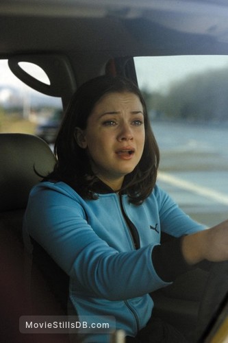 Final Destination 2 - Publicity still of A.J. Cook