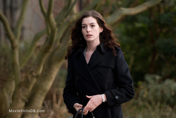 Passengers - Publicity still of Anne Hathaway