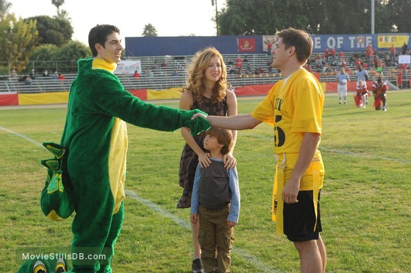 Chris Lowell Enlisted