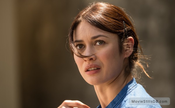 November Man - Publicity still of Olga Kurylenko