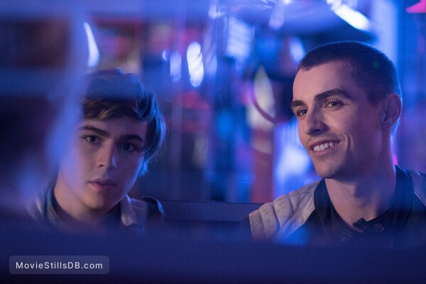 Nerve - Publicity still of Dave Franco & Miles Heizer