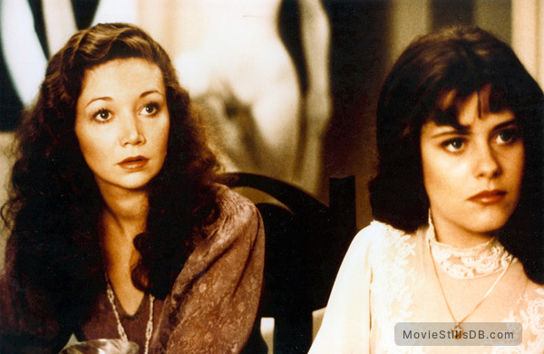 Curtains - Publicity still of Lynne Griffin & Lesleh Donaldson