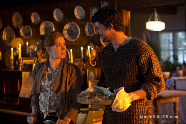 Leap Year - Publicity still of Amy Adams & Matthew Goode