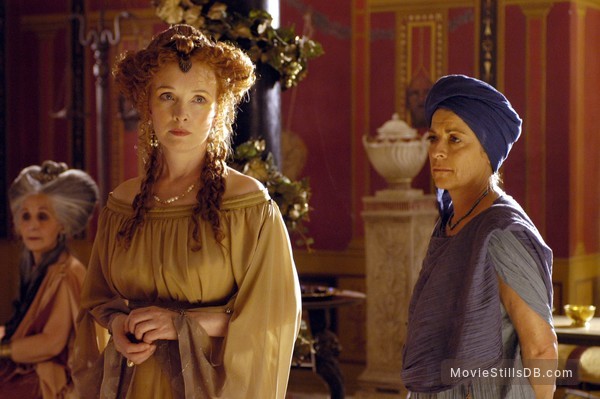Rome - Season 1 publicity still of Lindsay Duncan & Suzanne Bertish