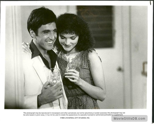 Scarface - Publicity still of Al Pacino & Mary Elizabeth Mastrantonio