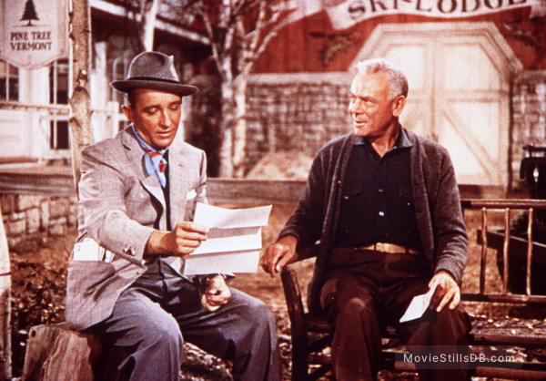 White Christmas - Publicity still of Bing Crosby & Dean Jagger
