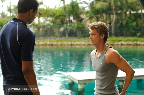 Luke Mitchell H2o