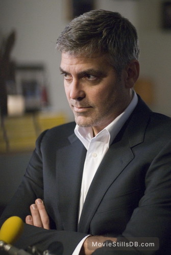 Michael Clayton - Publicity still of George Clooney