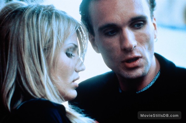 The Mask - Publicity still of Cameron Diaz & Peter Greene