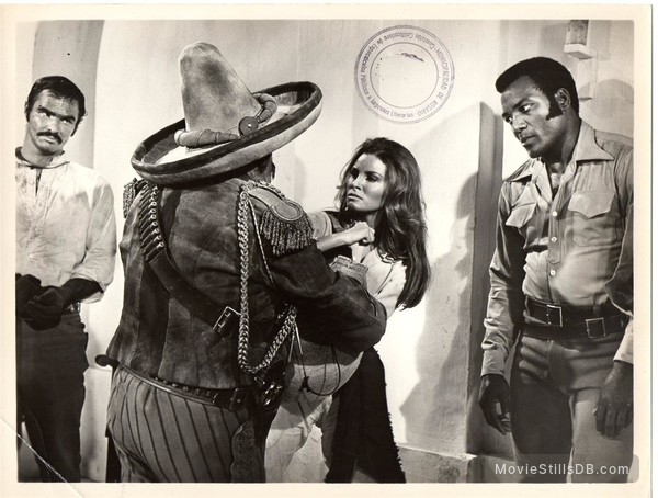 100 Rifles - Publicity still of Burt Reynolds & Raquel Welch