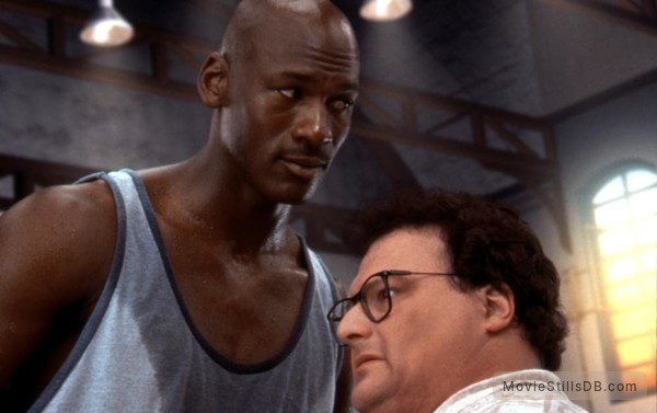 Space Jam - Publicity still of Wayne Knight & Michael Jordan