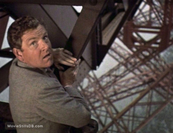 The 39 Steps - Publicity still of Kenneth More