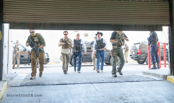 Sicario - Publicity still of Josh Brolin