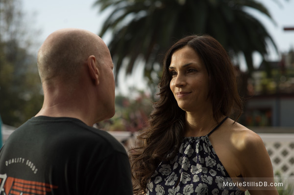 Once Upon a Time in Venice - Publicity still of Bruce Willis & Famke Janssen