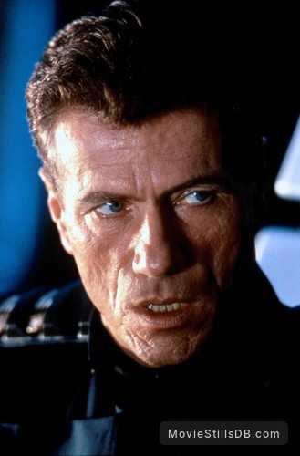 Judge Dredd - Publicity still of Jürgen Prochnow