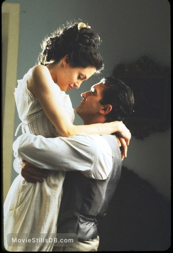 Original Sin - Publicity still of Angelina Jolie & Antonio Banderas