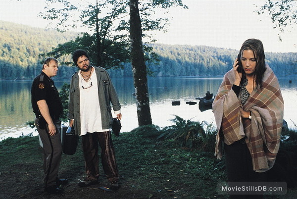 Lake Placid Publicity Still Of Oliver Platt And Brendan Gleeson