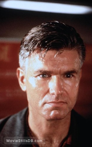 Predator 2 - Publicity still of Kent Mccord