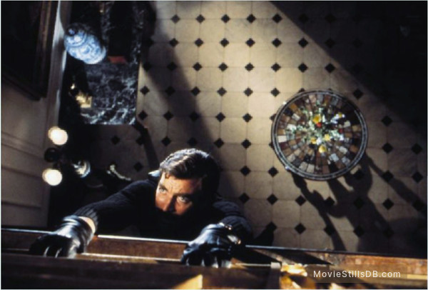 Lassiter - Publicity still of Tom Selleck